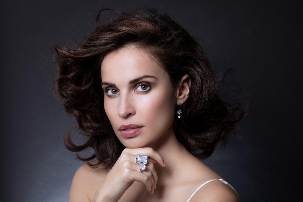 How to wear jewellery: etiquette for different events - Hendrikka Waage